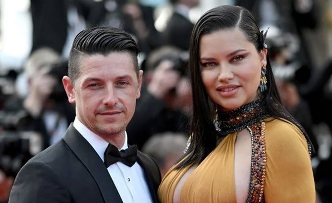 Adriana Lima üçüncü çocuğunu dünyaya getirdi